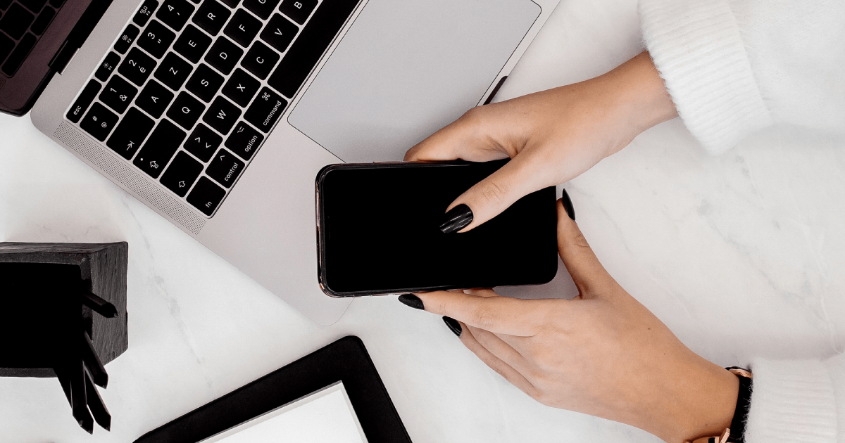 4 Tips for Remote Communication (+ The Tool to Use!)